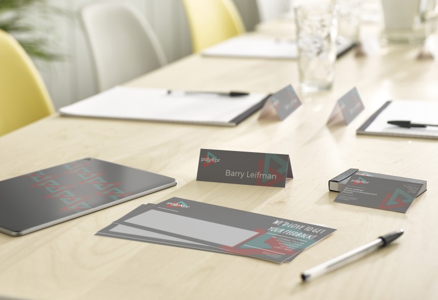 Chevalets porte-noms imprimables pour vos réunions | Avery